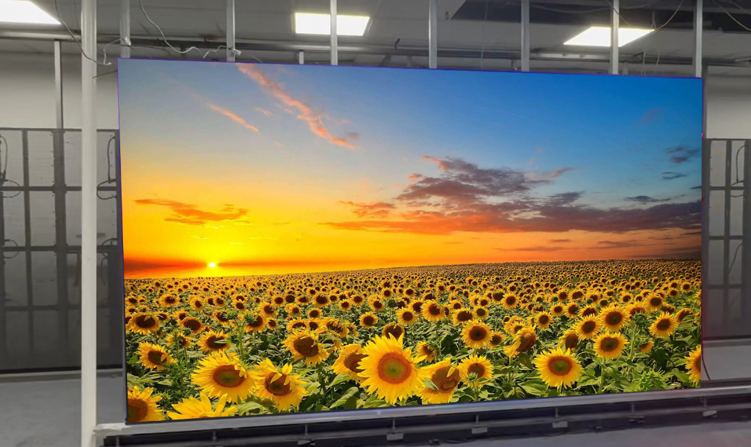 High Definition HD LED Display P1.25 With Small Pixel And Wide Viewing ...